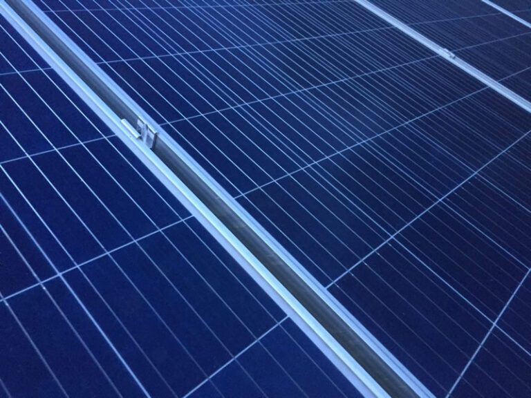 The Science Behind Solar Thermal Panels and Why They’re Ideal for the UK