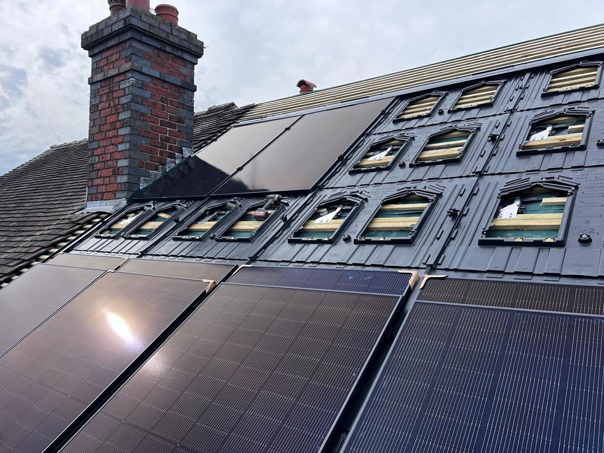 Residential Solar Panel & Battery Storage Installation in Macclesfield ...